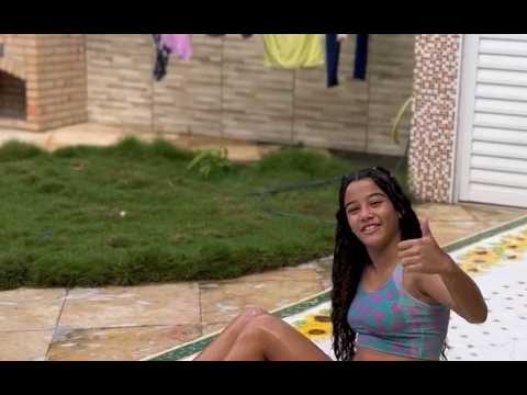Desafio na piscina - Desafio da lona na piscina