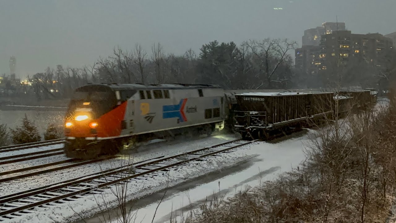 Amtrak 161 “Phase I” Heritage Locomotive in the Snow - YouTube