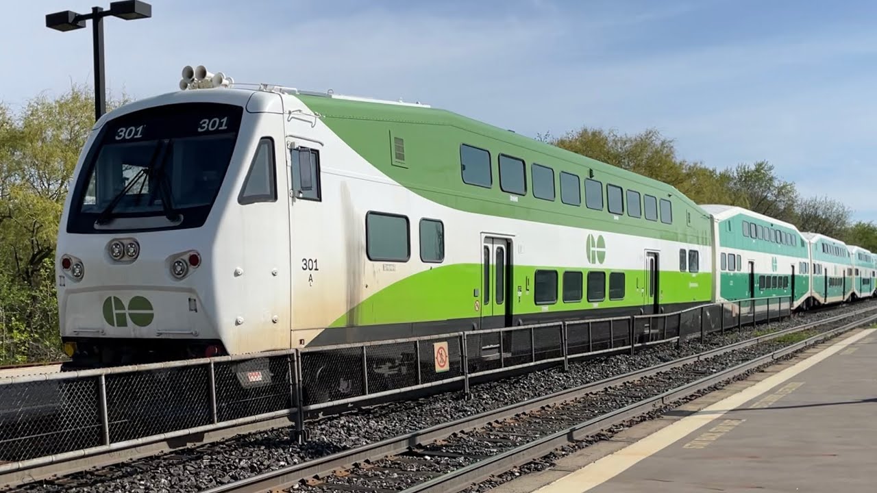 Go Train 642 Burlington Go Station May 18 2022 - YouTube