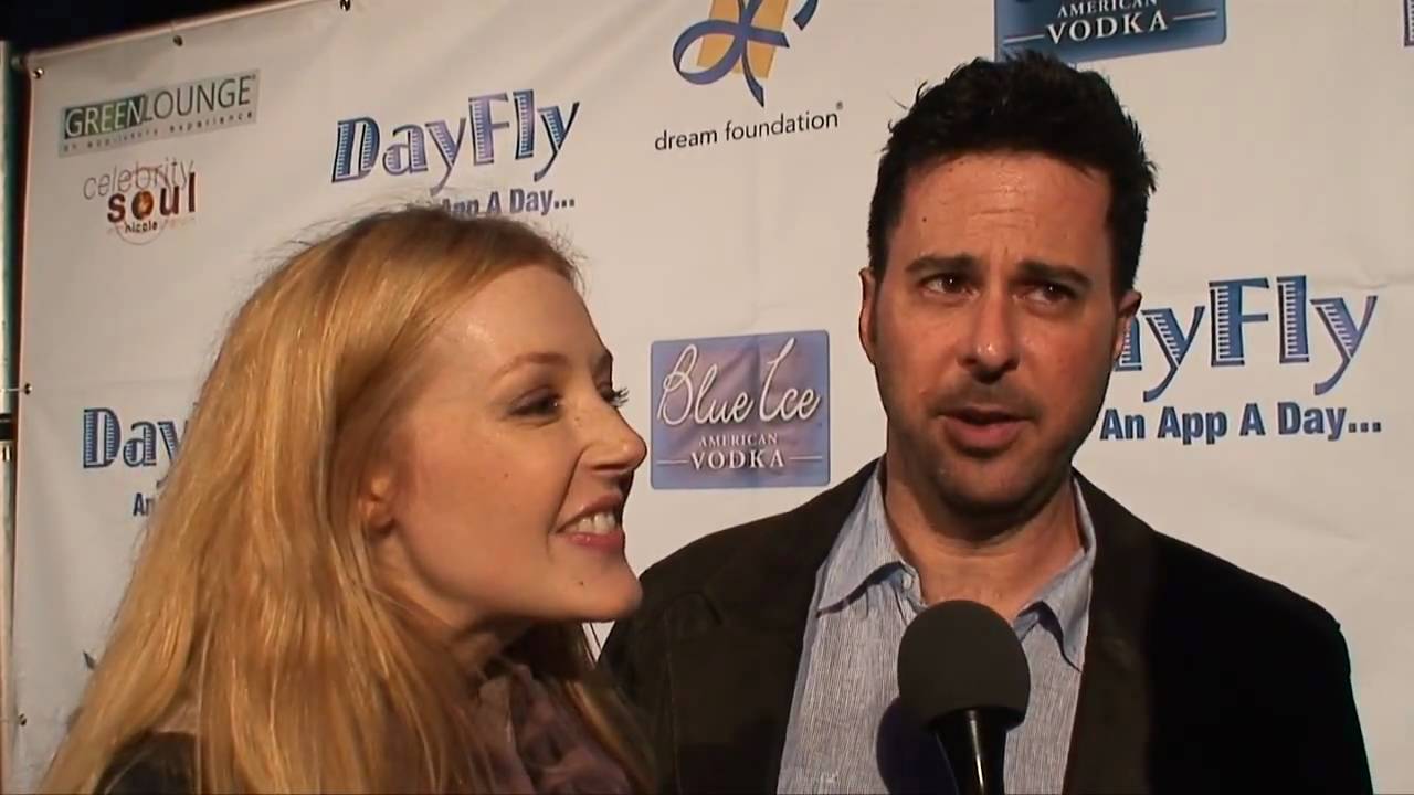 Jennifer Finnigan and Jonathan Silverman Interviewed By Ken Spector ...