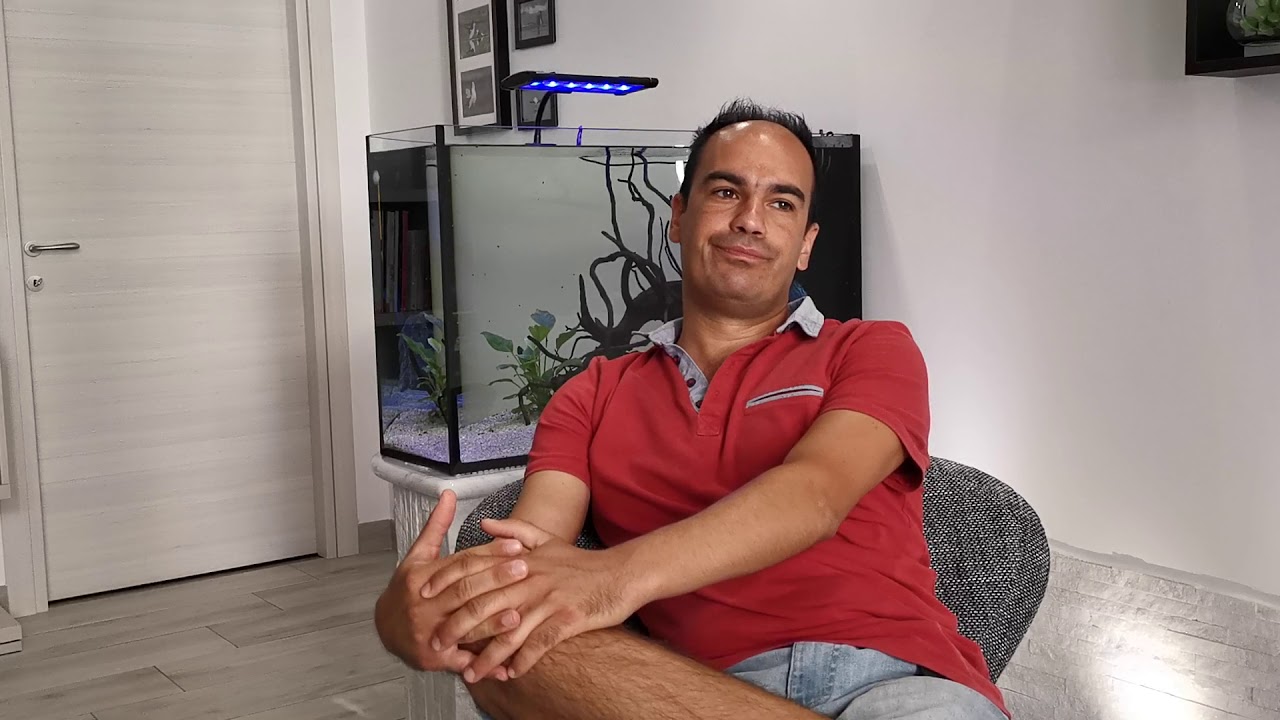 Stefano Simone presenta Cattive storie di provincia - YouTube