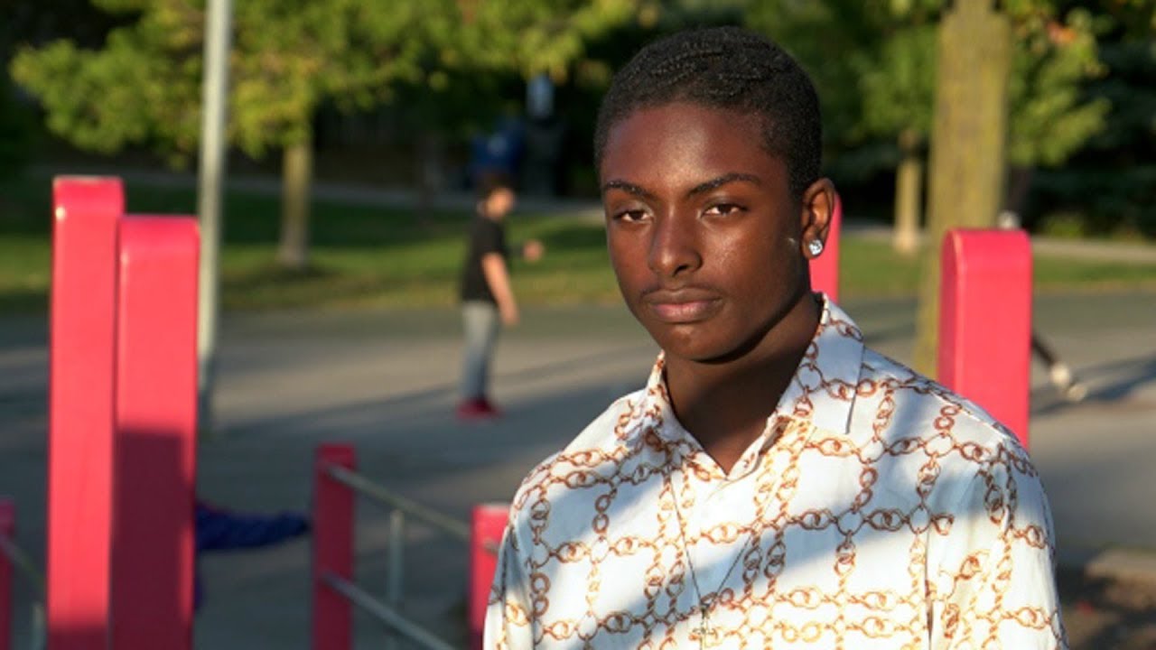 Former bully now believes in 15 hugs a day - YouTube