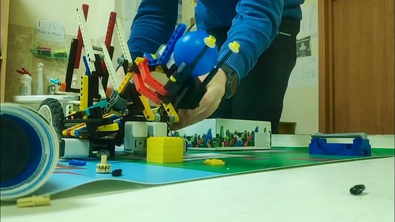 WRO 2022 Senior robot idea - YouTube