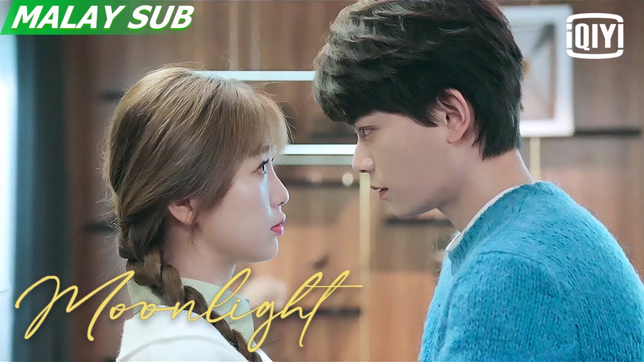 Moonlight | Official MV Esther Yu | iQiyi Malaysia - YouTube