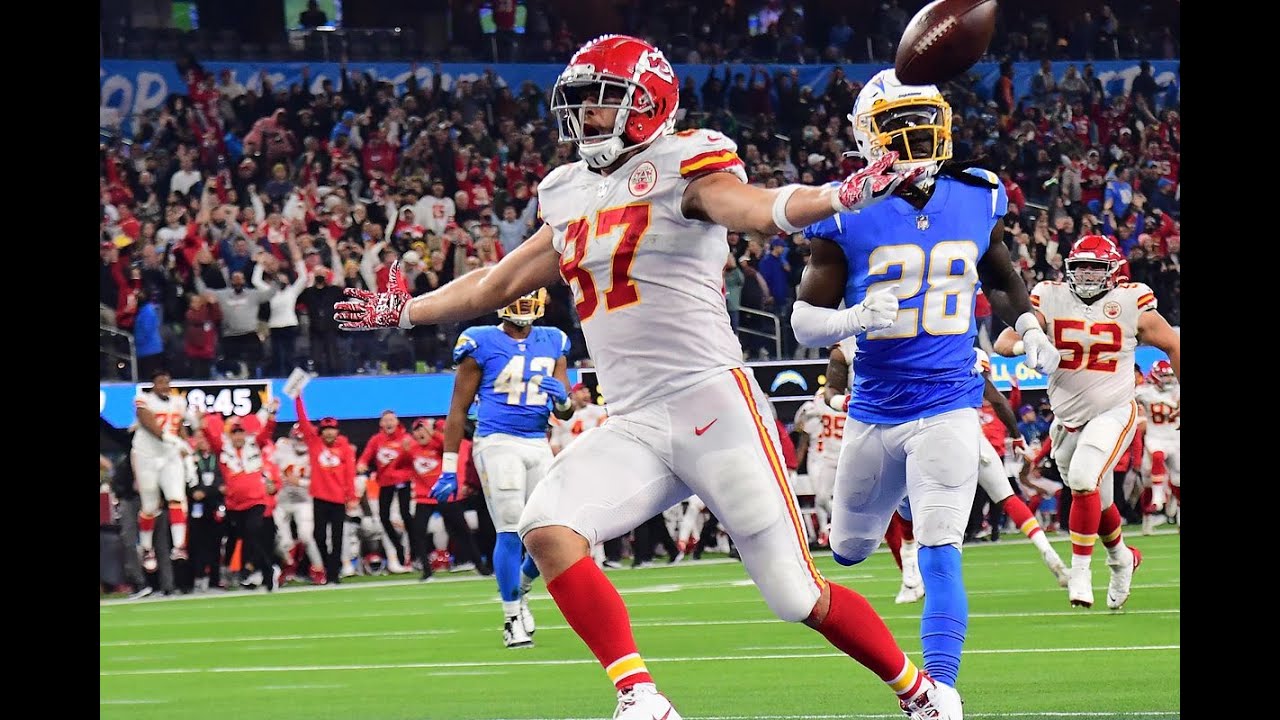 2021 NFL Week 15 TNF Game Highlight Commentary | Chiefs vs Chargers ...