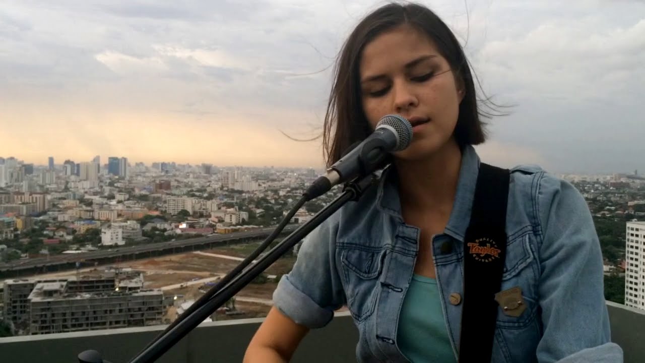 Sounds Like Maybe - Jennifer Lackgren (Live Session) - YouTube