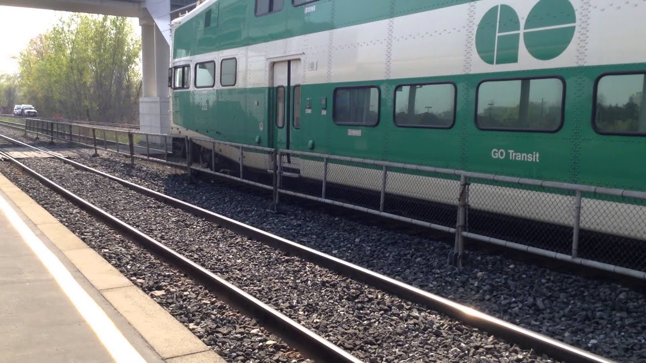 GO cab car 222 & MPI MP40PH-3C 666 Burlington GO Station May 8 2015 ...