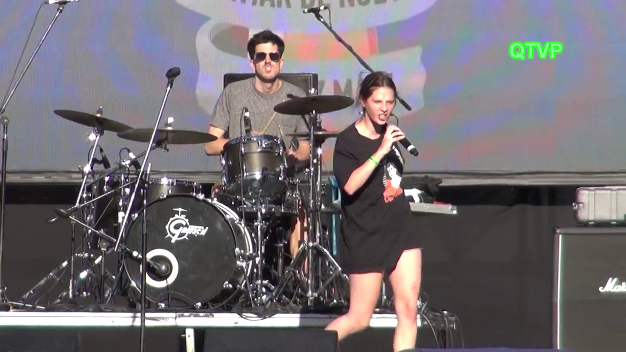 FELI COLINA. Canta Argentina (Plaza de Mayo) 22/12/2019 - YouTube