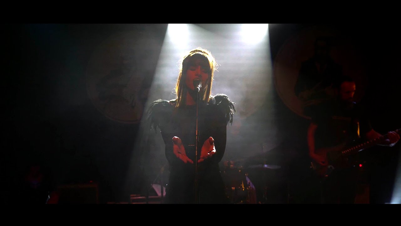 Mixed up Mary - Let (Live in KSET) - YouTube