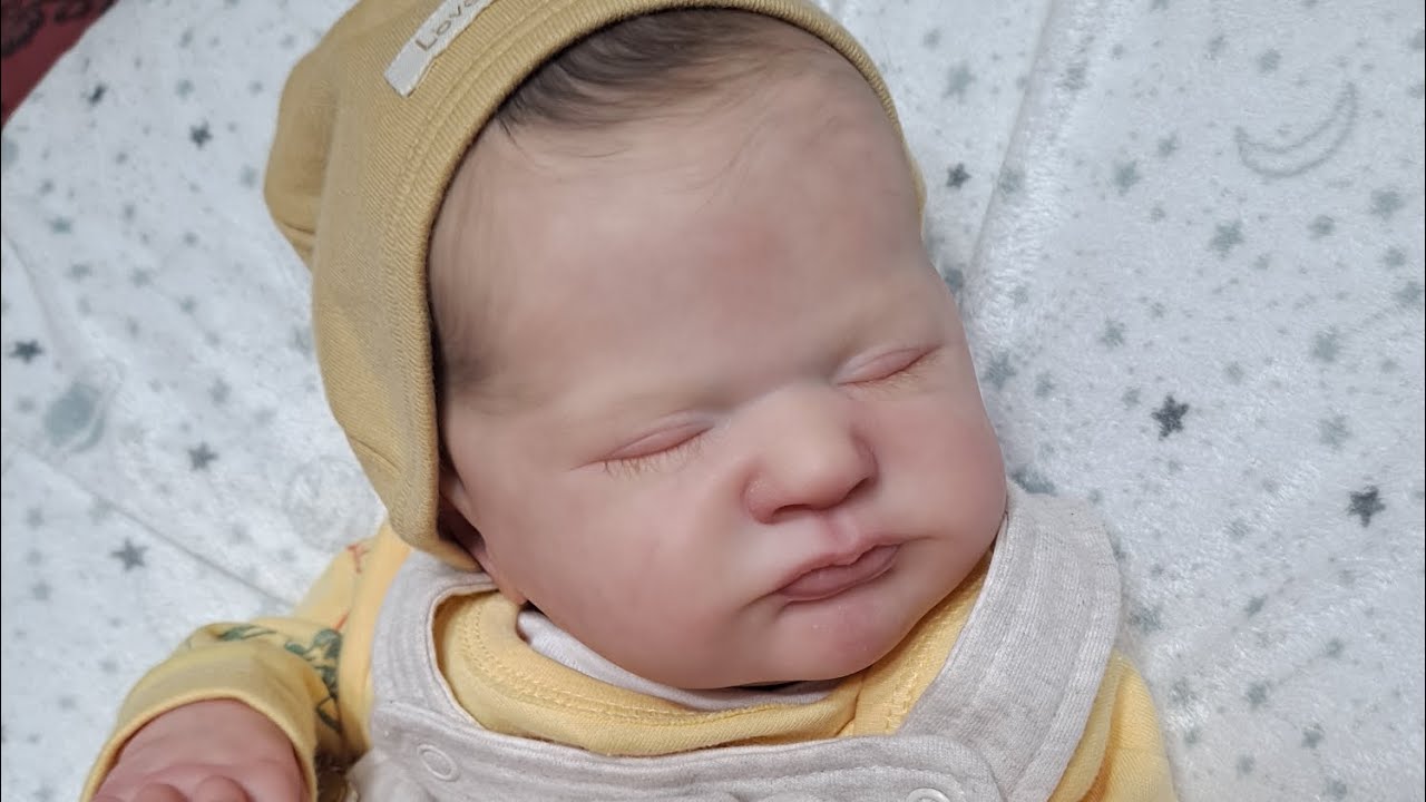 Change for reborn baby Max and a Kate Quinn haul - YouTube