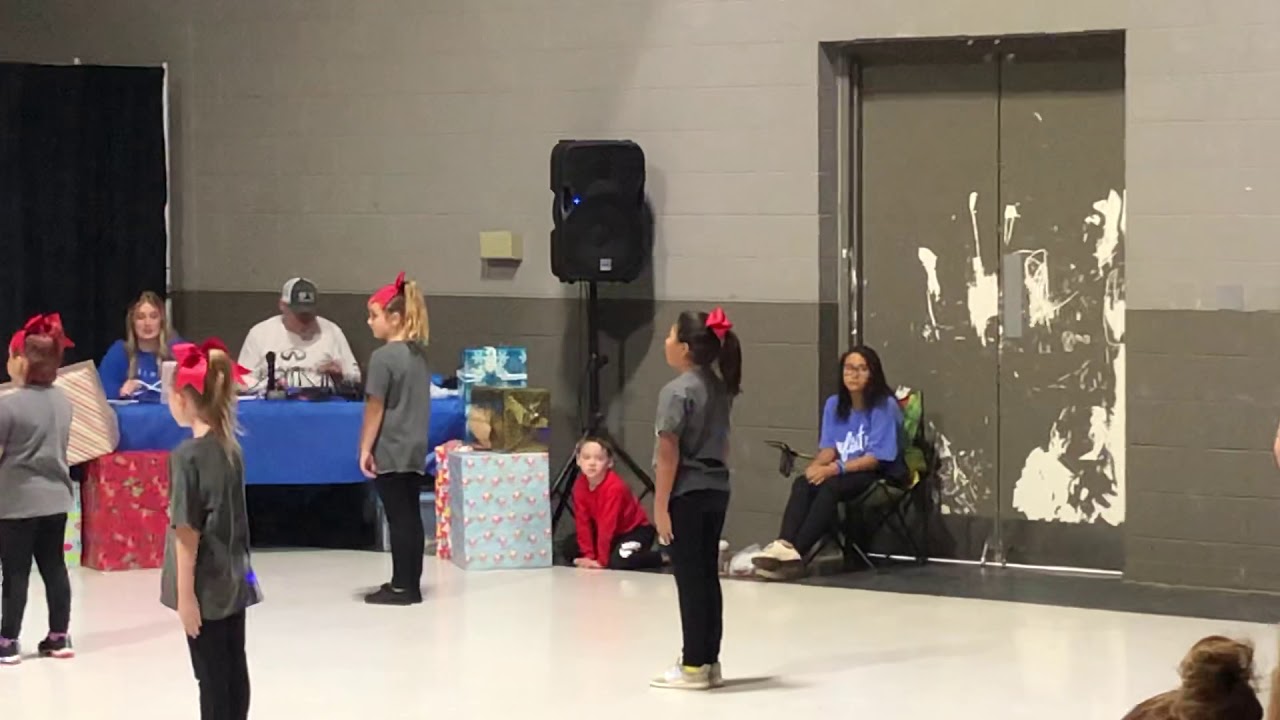 Abbey’s First Cheer Performance - YouTube