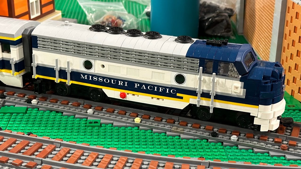 LEGO Missouri Pacific Train - BrickFair VA 2024 - YouTube