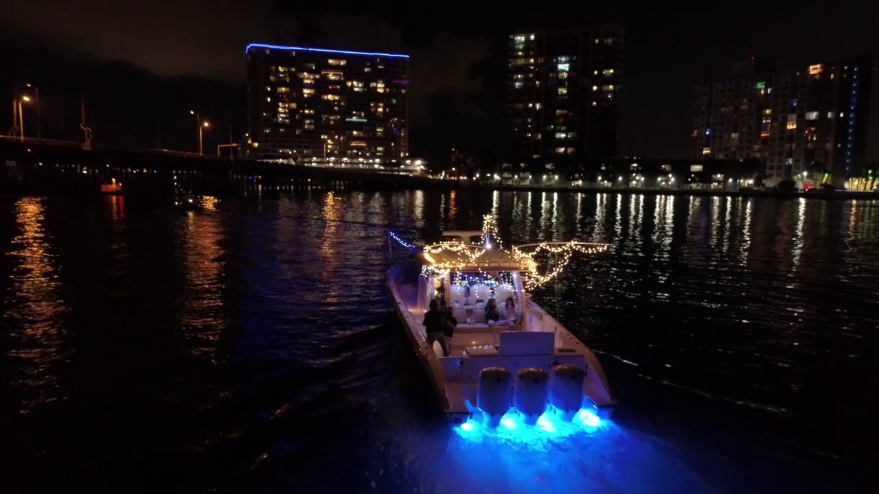 North Beach Boat Parade 2019 - YouTube