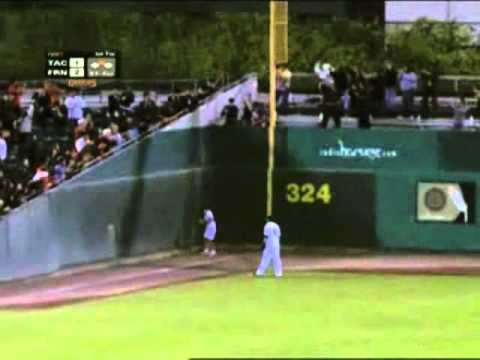 Ball girl makes crazy of the wall catch - YouTube