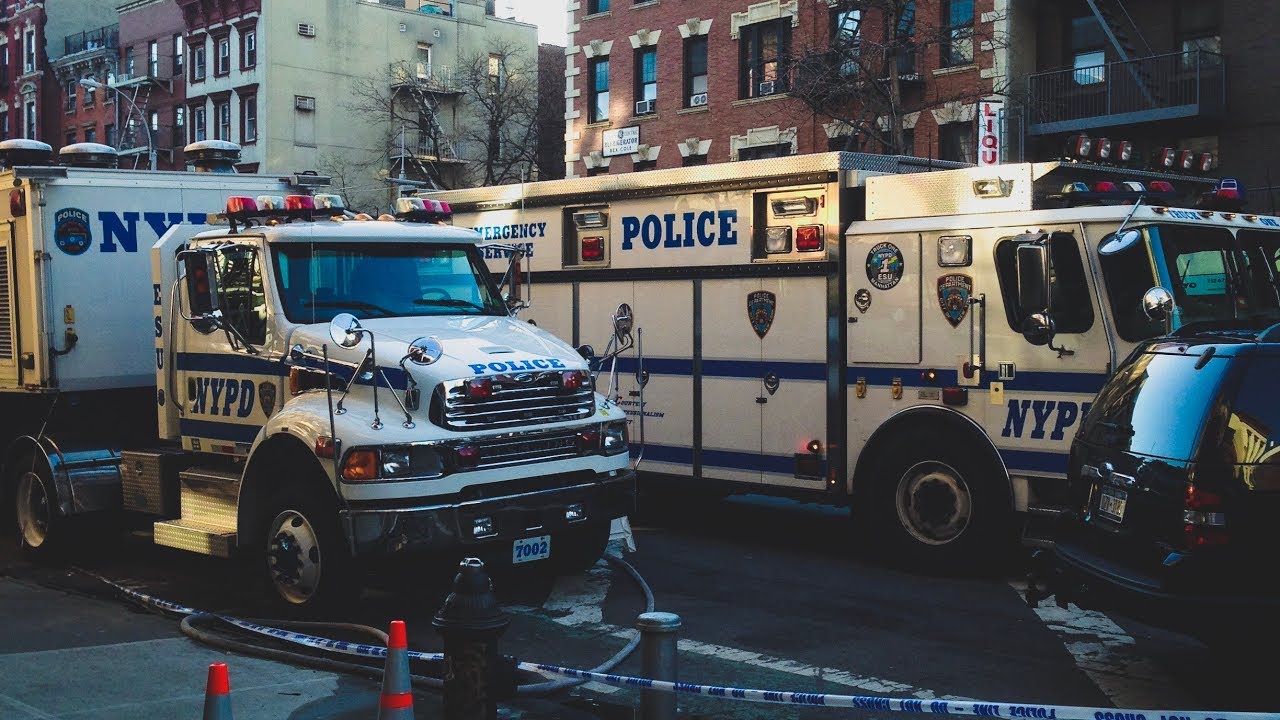 NYPD - Emergency Services Unit - HUGE New York City Police Trucks - YouTube