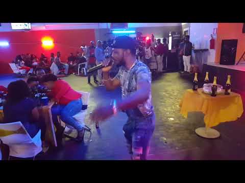 Mc Jerry Angel thrill the crowd with old moonlight play