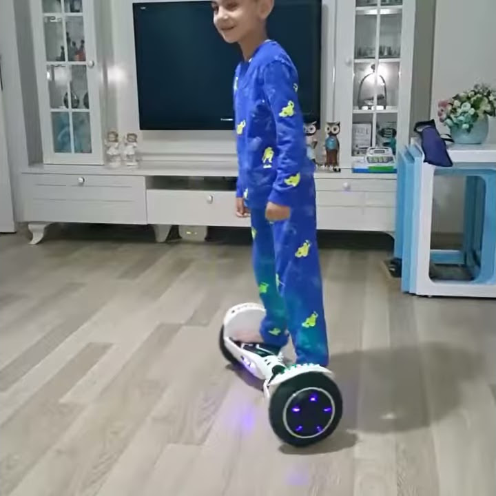 Yigit Cinar Yilmaz '' Hoverboard '' - YouTube