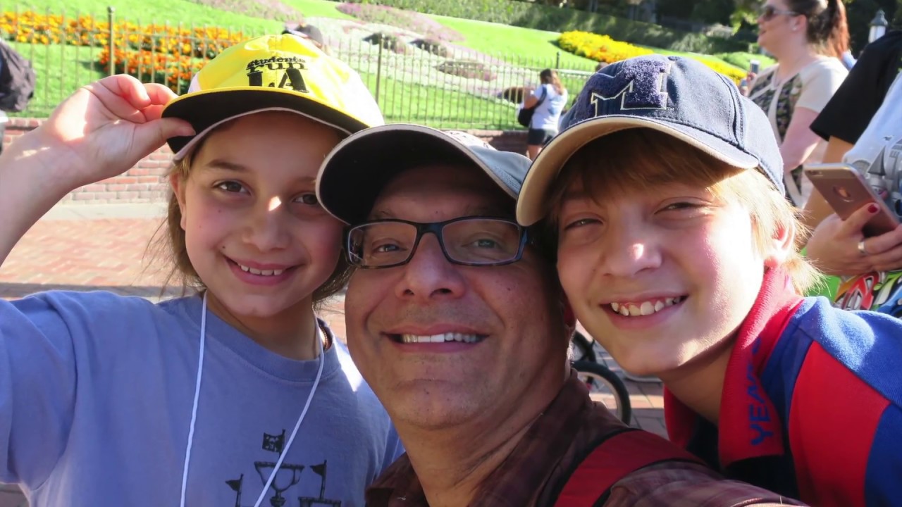 2016 Ari with Kids at Disneyland - YouTube