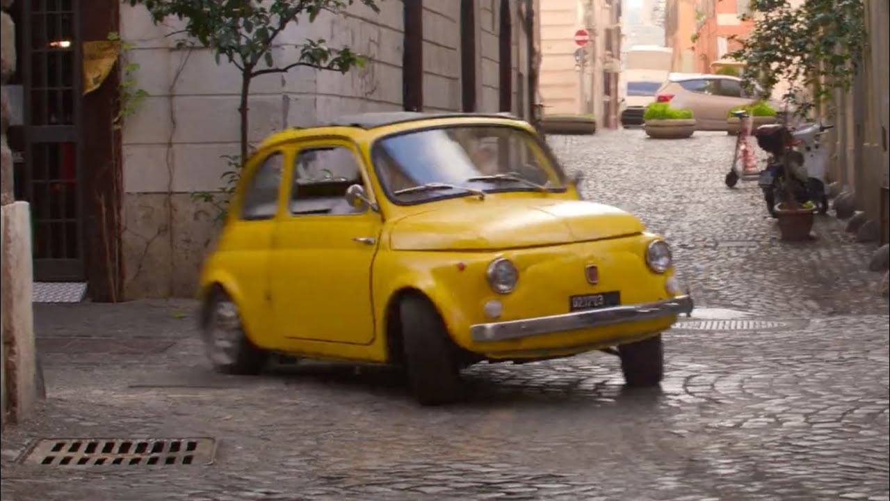 Tom Cruise drifts an electric Fiat 500 one handed in the new Mission ...