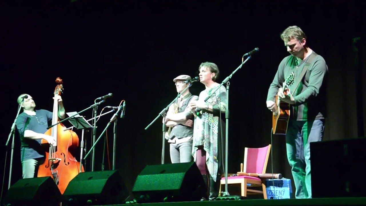 eMBéčka - Cyklistická - YouTube