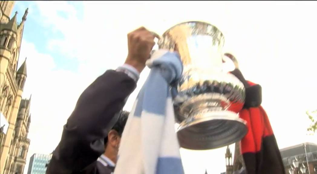 Mancini and Toure brothers on City's FA Cup parade bus | FA Cup final ...
