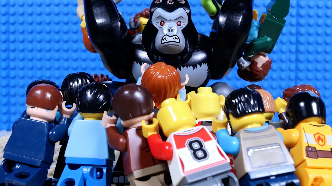 1 Gorilla vs 100 LEGO Men - YouTube