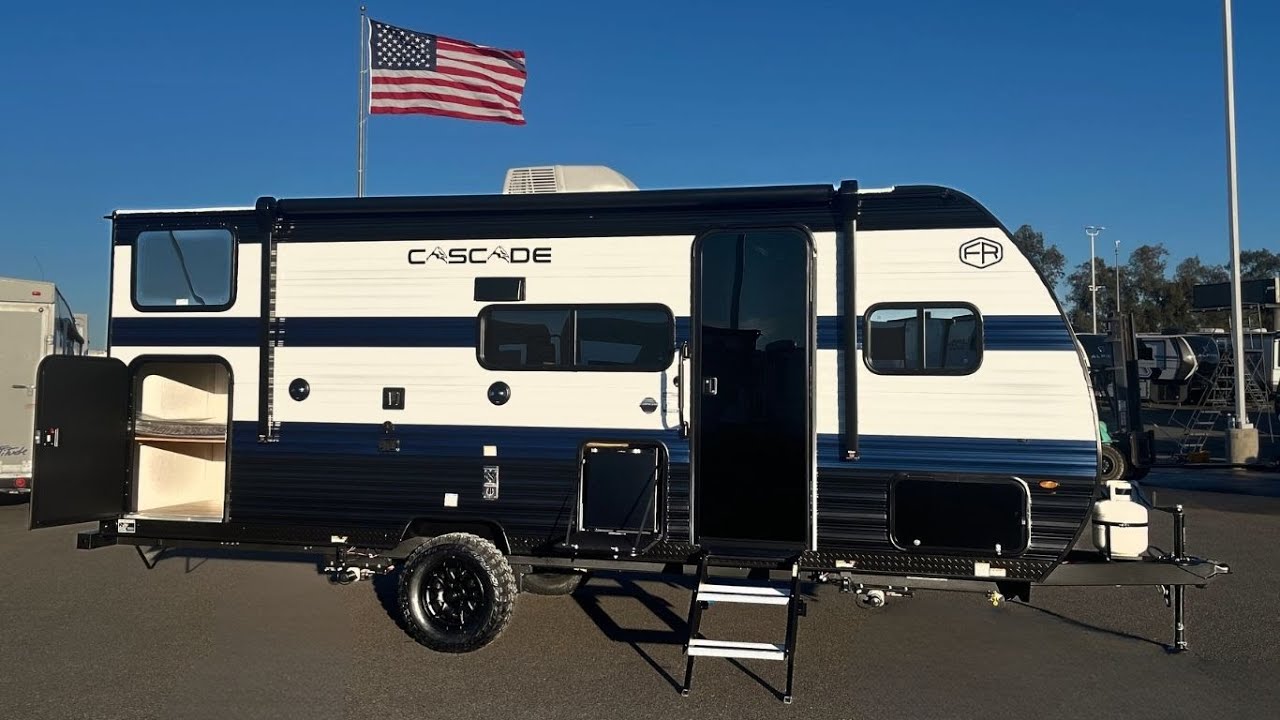 Smallest Camper That Sleeps 5 With Unbelievable Space | 2026 Forest ...