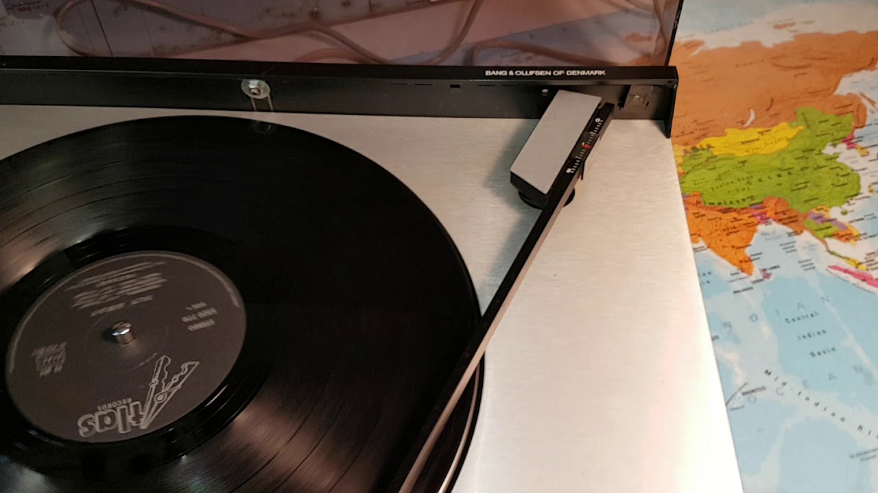 Bang & Olufsen's Beogram 1500 - YouTube