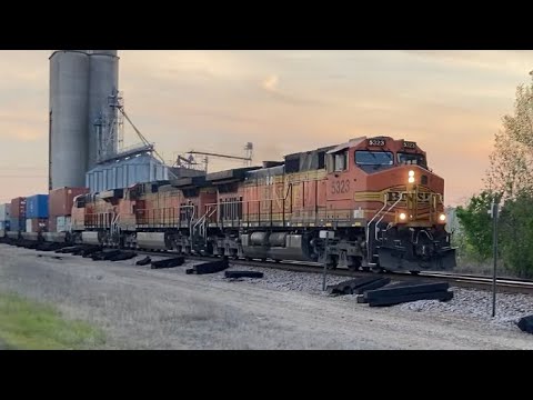 BNSF 5323 East 04/21/21 - YouTube