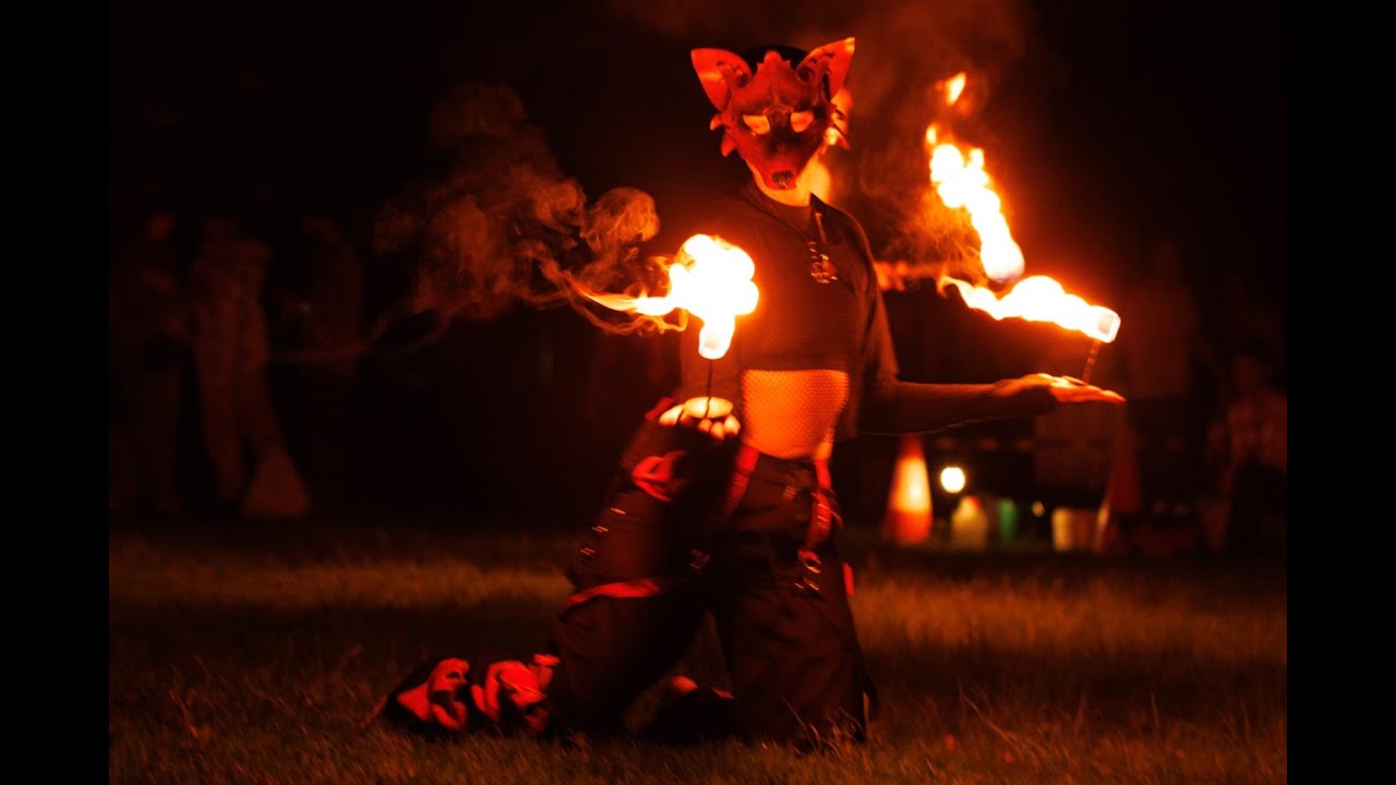 Kiwi Burn 2025 FireFox Palm Torches - YouTube