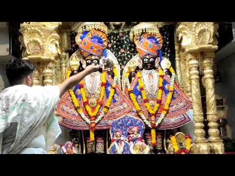 Swaminarayan Aarti - YouTube