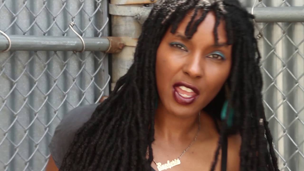 Music and Fashion: S02_Ep4 Hosted by Hillary Flowers - YouTube