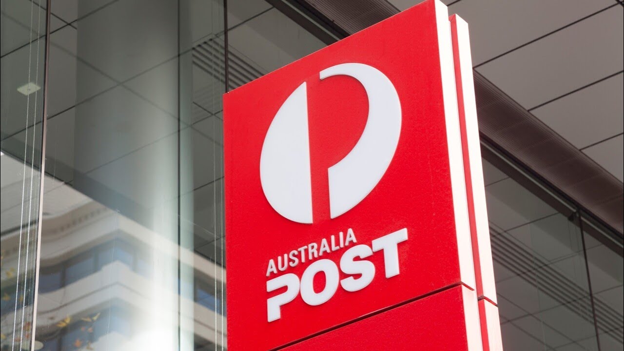 Australia Post launches second largest parcel sorting facility - YouTube