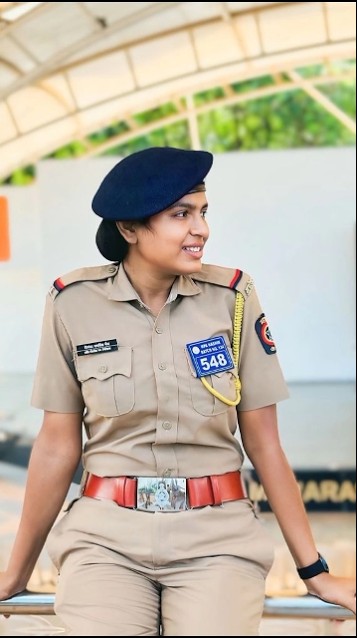 Bihar Daroga Sub-inspector Girl Upsi Sub-inspector Police Girl' #rpf # ...