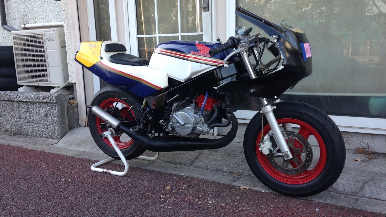 Suntum Motors NSR50 Race bike - YouTube