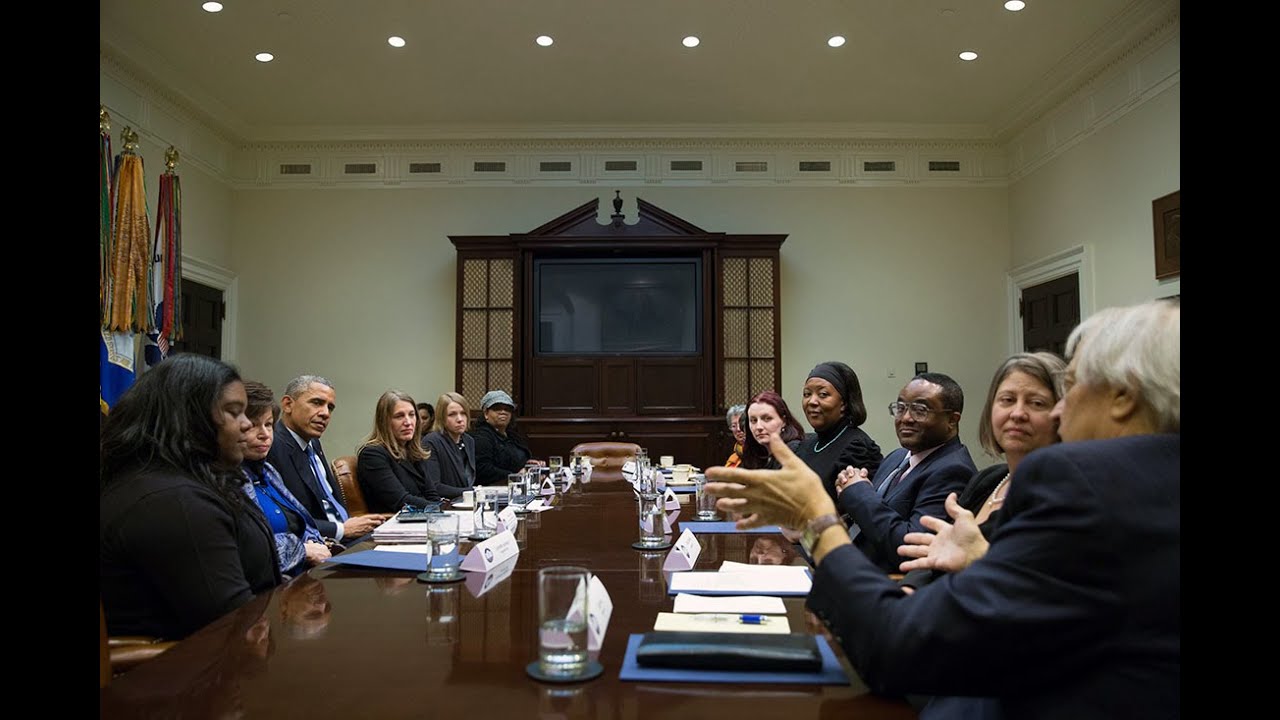 President Obama Meets with Affordable Care Act Letter Writers - YouTube