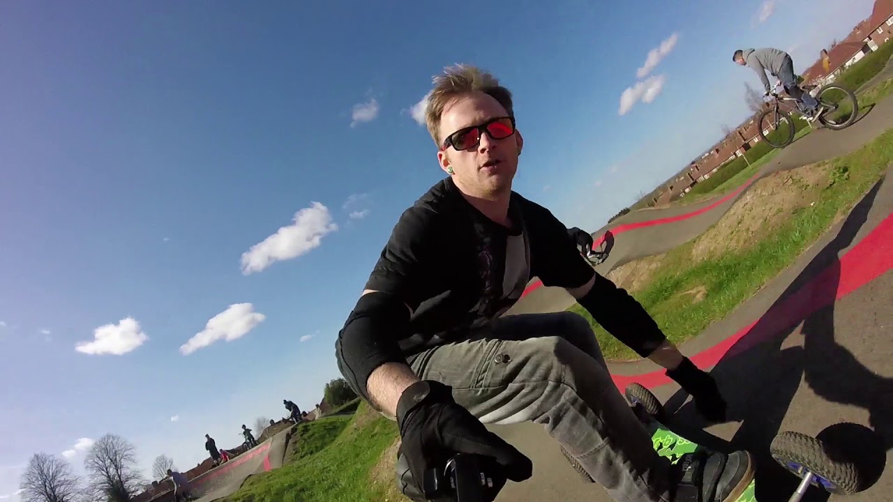 Hillfields Pump Track, Bristol | Mountainboarding UK - YouTube