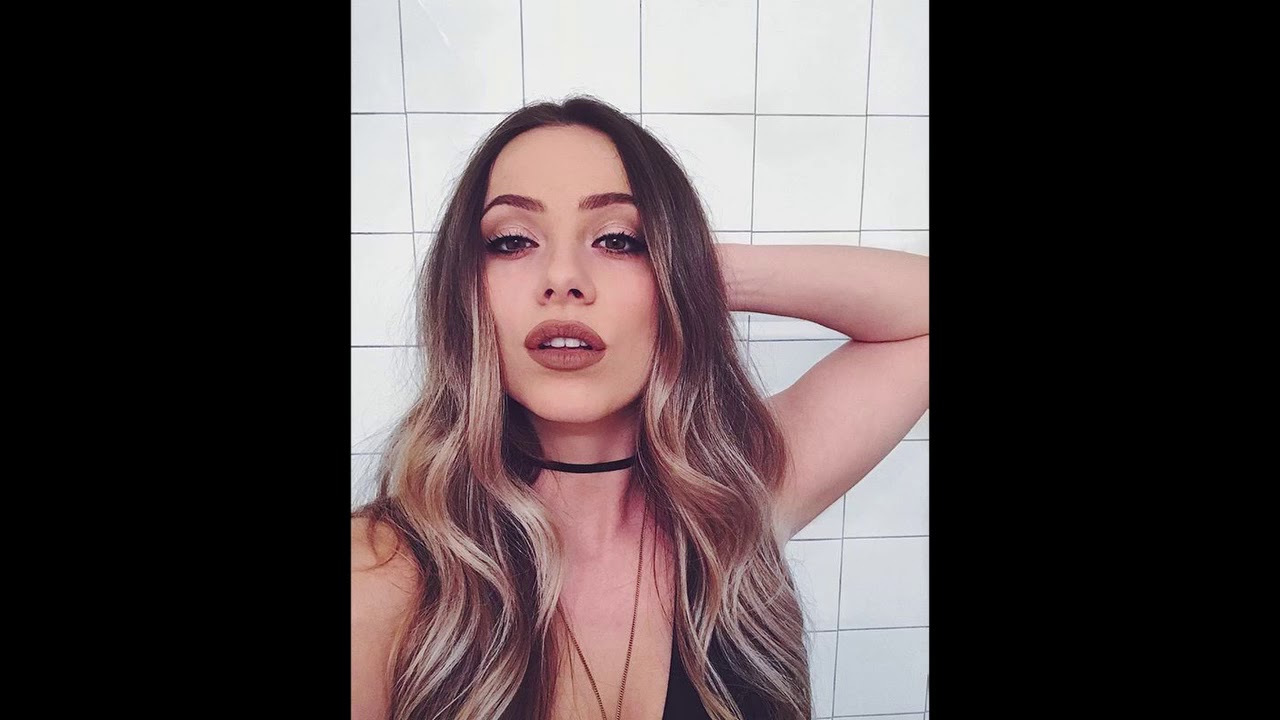 Rosalie Lessard | COMPILATION SEXY #1 - YouTube