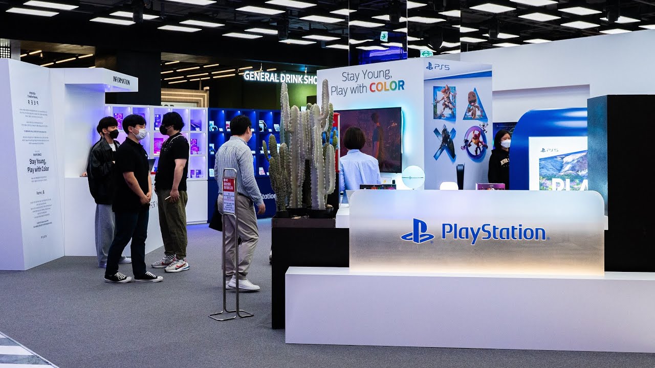 PlayStation | PLAY WITH COLOR 팝업스토어 타임랩스 - YouTube