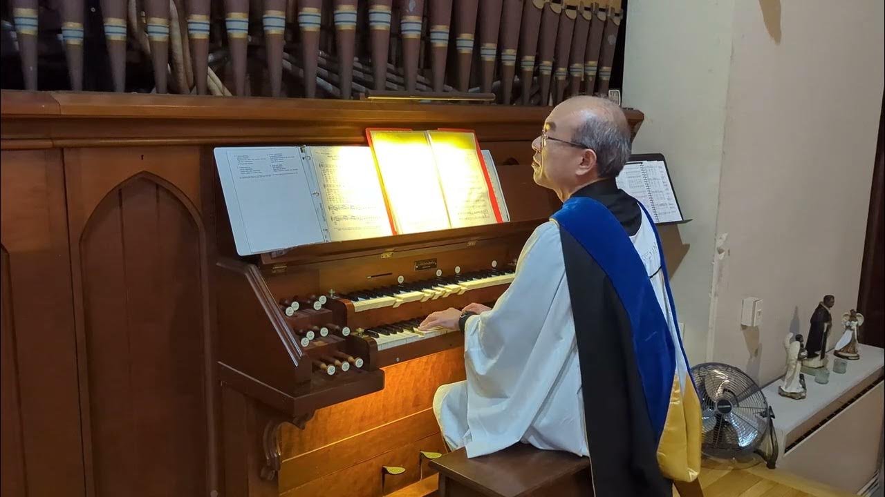 Adeste Fideles / O Come All Ye Faithful arr. David Willcocks/OUP -- sung in Latin [24 December ...