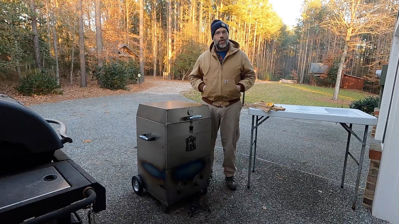 Trying out the Hasty Bake Roughneck Smoker for Idiot-proof Pulled Pork ...
