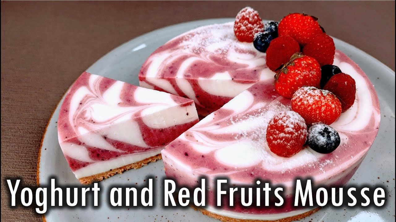 Yoghurt and Red Fruits Mousse Cake - YouTube