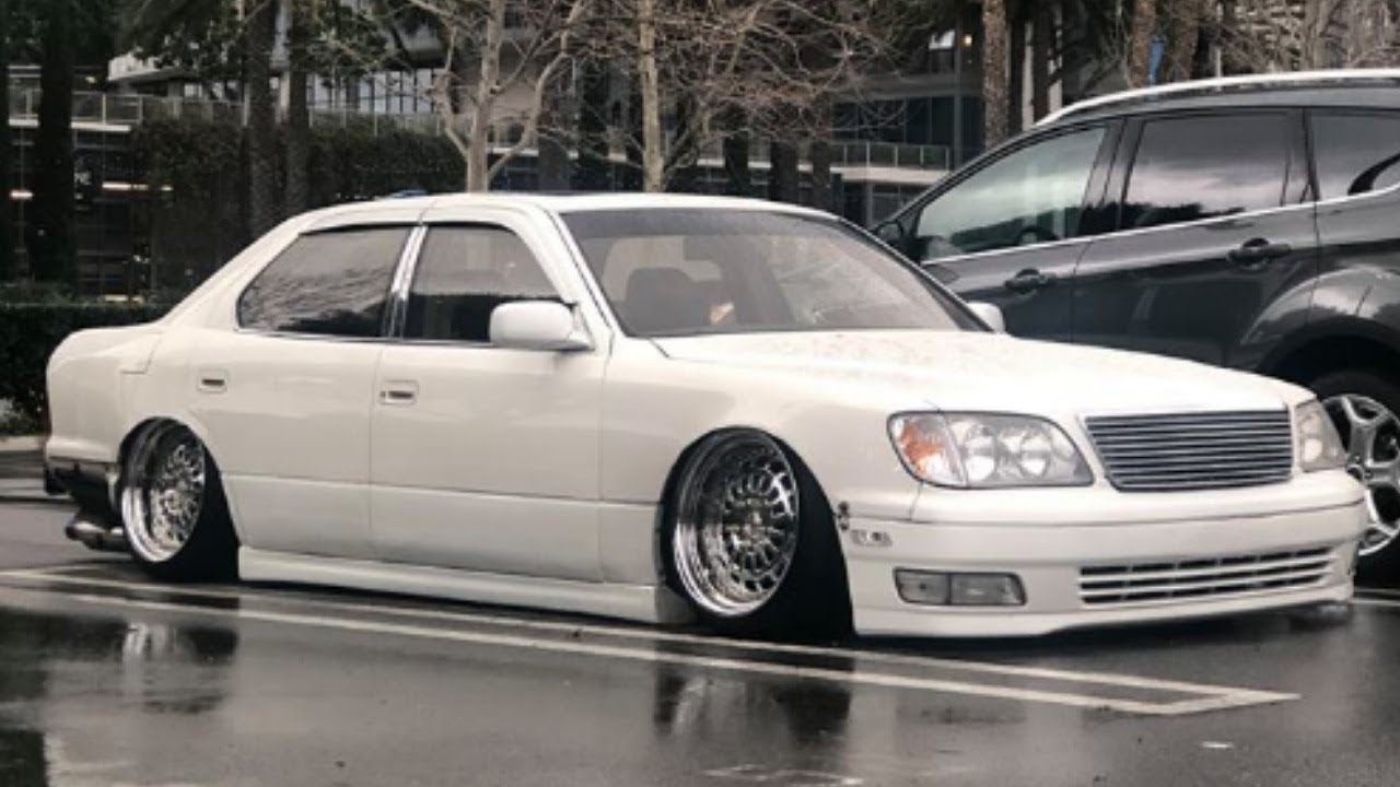 LS400 removing parts for paint - YouTube