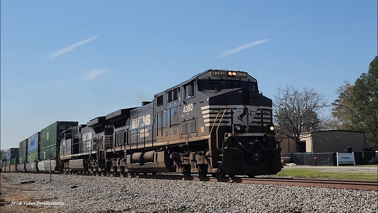 3-21-2026: NS AC44C6M 4380 With Mixed Cast P5 & NS AC44C6M 4916 Lead NS ...