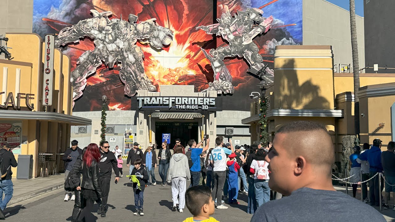 Universal Studios Transformers The Ride 3D Experience 2025 - YouTube