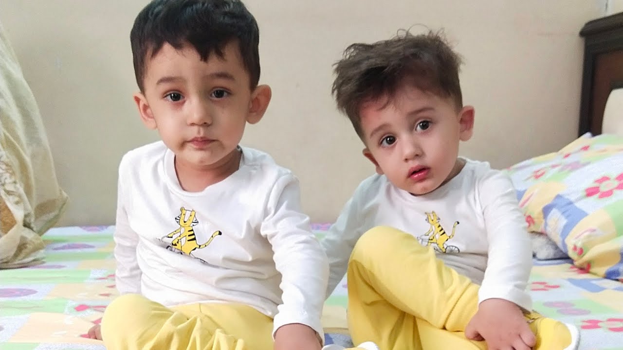 saeed ali hazara & dildar tabassam chan jee. - YouTube