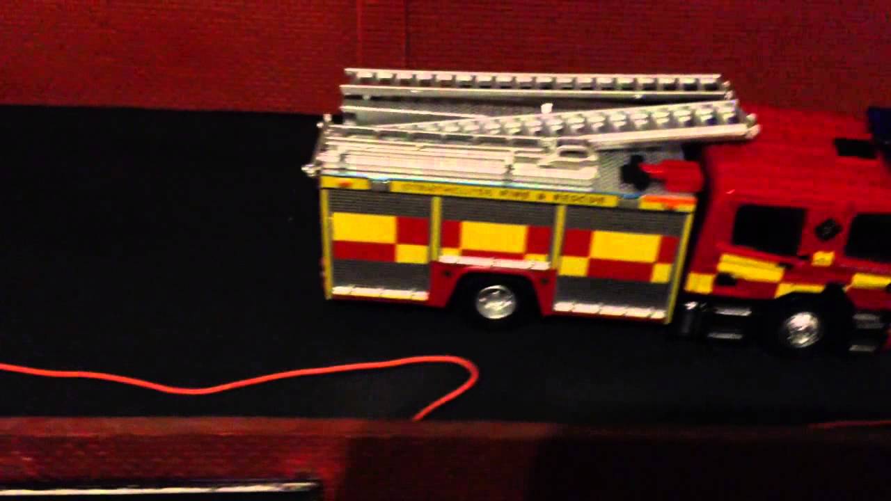 OO gauge Strathclyde Scania fire engine - YouTube