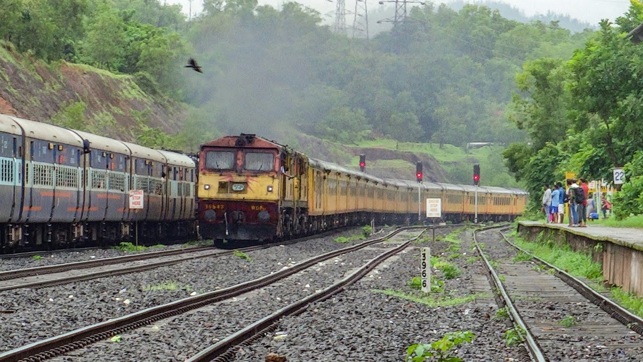 Best Train From Goa To Mumbai -Tejas Exp - YouTube