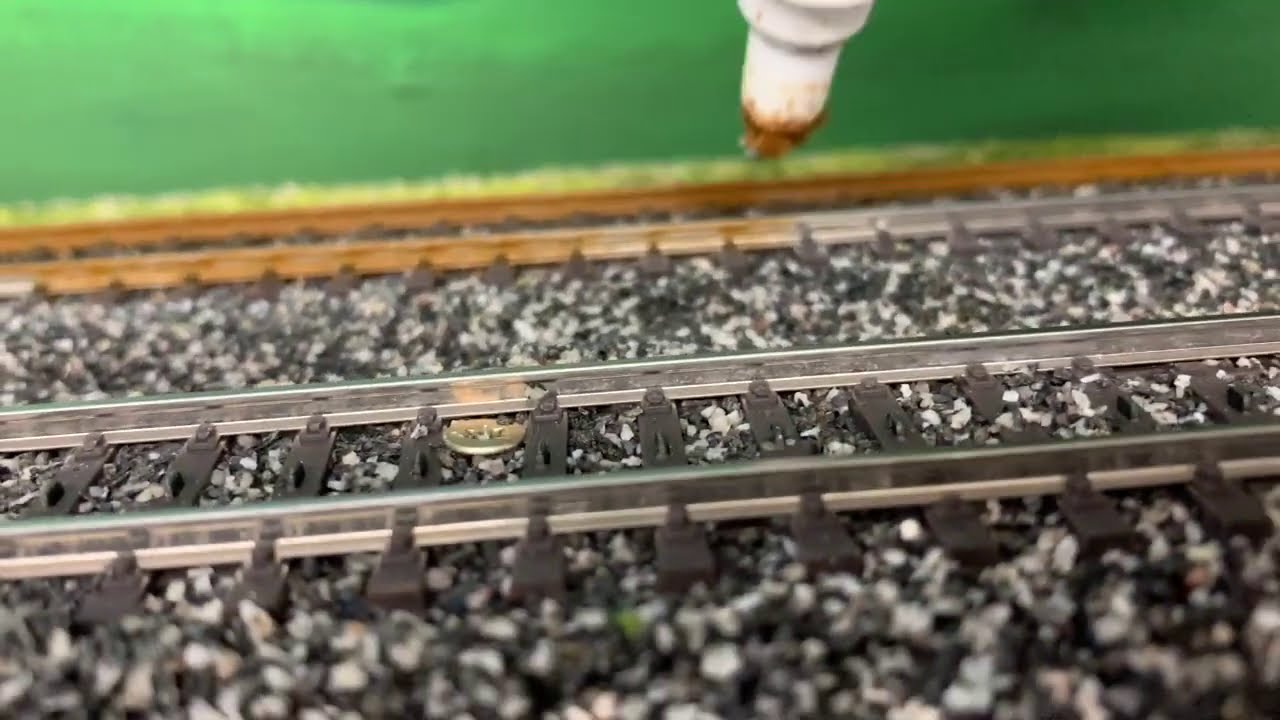 Woodland TrackPainter "Rusty Rail" TT4581 - YouTube