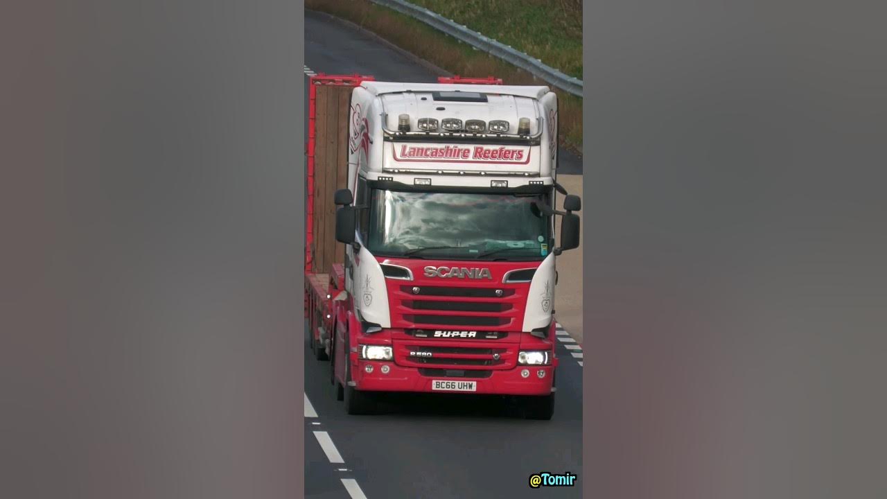 SCANIA Super R580 V8 - Lancashire Reefers - A1(M) motorway #truckspotting #tomir - YouTube